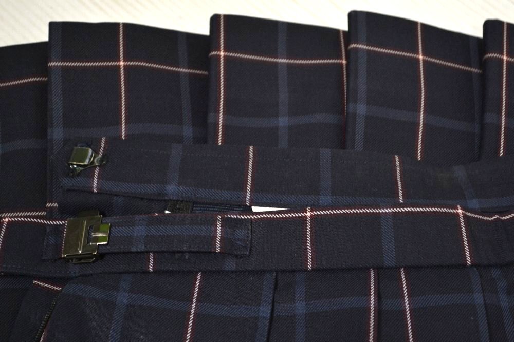 制服市場 - 〇大size w76 千葉県 麗澤高等学校 冬スカート ＊♪5204